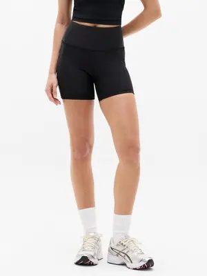 Athleta Interval Stash High Rise 5" Short - Black