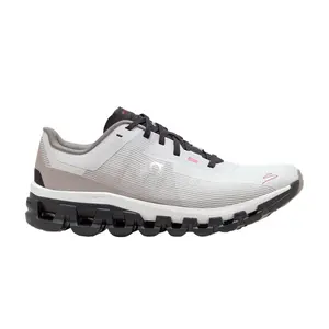 On Cloudflow 4 Distance Sneakers - White
