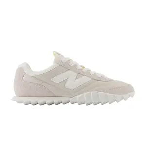 NEW BALANCE Rc30 Sneakers - Cream