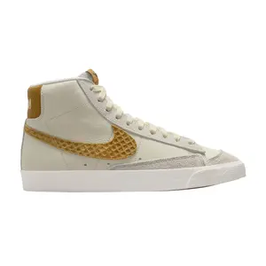 Nike Blazer Mid '77 Vintage 'waffle' Sneakers - Cream