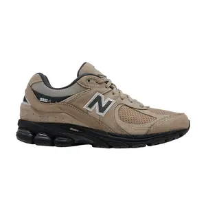 NEW BALANCE 2002r Sneakers