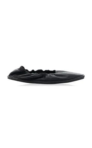 ST. AGNI Gathered Leather Ballet Flats - Black
