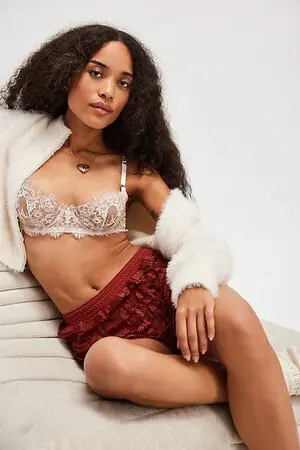 Free People Intimately Feeling For Lace Shorties Spiced Rum