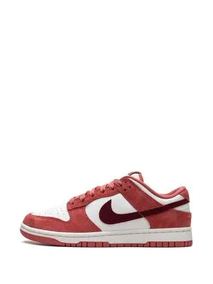 Nike Dunk Low Valentine's Day Sneakers