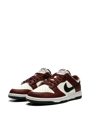 Nike Dunk Low Sneakers