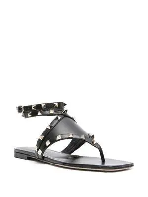 Valentino Garavani Rockstud Thong-strap Leather Sandals