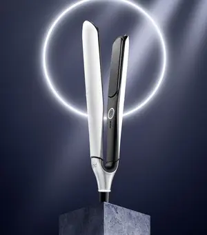 GHD Chronos Straighteners - White