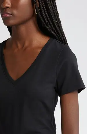 Nordstrom Everyday V-neck T-shirt - Black