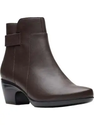 Clarks Emily Lowboot Womens Leather Block Heel Booties - Brown