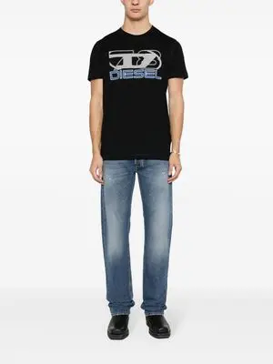 DIESEL® 1985 Larkee 09i16 Straight Jeans