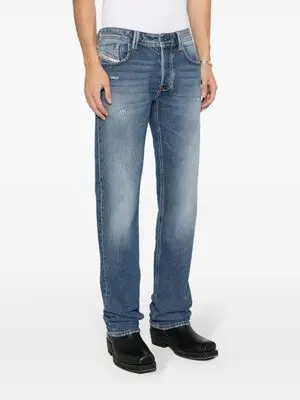 DIESEL® 1985 Larkee 09i16 Straight Jeans