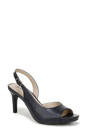 Lifestride Adjustable Pumps