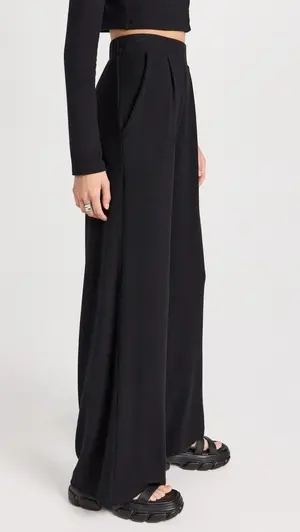 LESET Lauren Pleated Pants - Black
