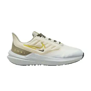 Nike Winflo Shield Sneakers - Cream