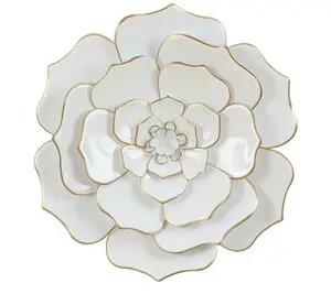 LUXEN HOME Luxenhome White And Gold Flower Metal Wall Deco R - One-color