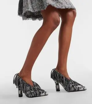 Burberry Sweep 100 Fringed Wool Pumps