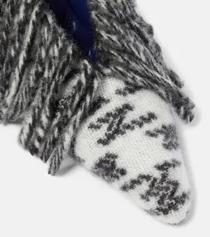 Burberry Sweep 100 Fringed Wool Pumps