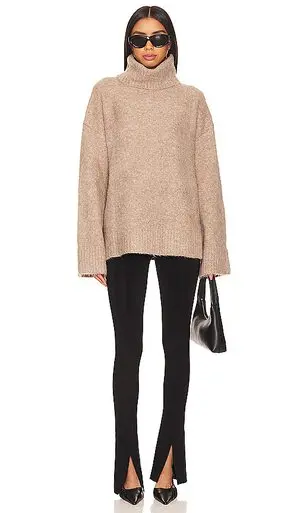 SNDYS. Winnie Jumper