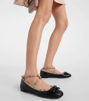 Valentino Garavani Rockstud Leather Ballet Flats - Black