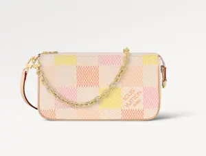 LOUIS VUITTON Pochette Accessoires - Peach
