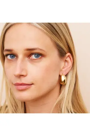 KENNETH JAY LANE Polished Dome Pierced Earrings - Gold