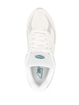 NEW BALANCE 2002r Suede Sneakers - White