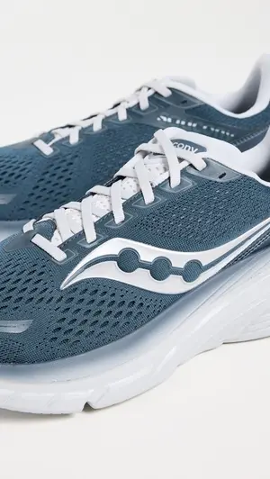 Saucony Guide 17 Sneakers