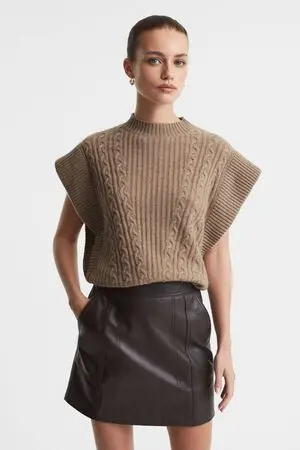 MADELEINE THOMPSON Wool-cashmere Emilia Vest