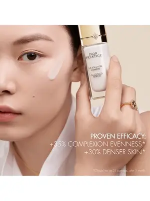 Dior Prestige La Solution Lumière Activated Serum