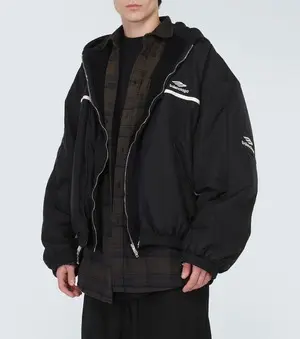 週末限定　BALENCIAGA ブラック フーディッドジャケット BALENCIAGA】3B SPORTS ICON LAYERED TRACKSUIT ジャケット