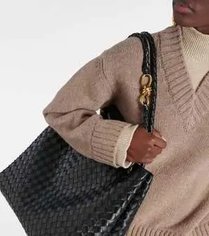 Bottega Veneta Andiamo Large Leather Tote Bag - Black