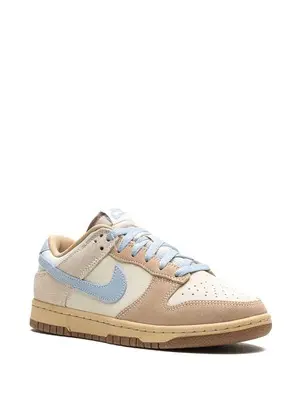 Nike Dunk Low Sneakers