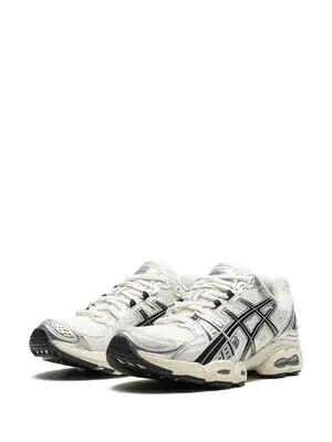 Asics Gel-nimbus Sneakers - White