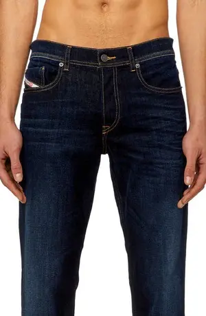 DIESEL® 2023 D-finitive Tapered Jeans - Denim