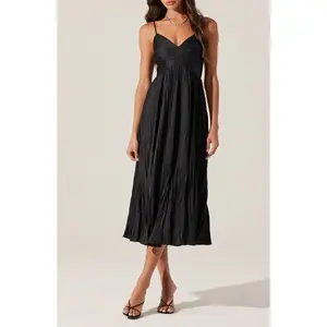Astr The Label V Neck Day Dresses