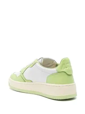 AUTRY Medalist Bicolor Leather Sneakers - White