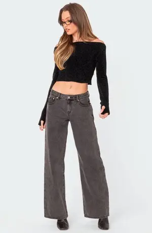 EDIKTED Farrah Off The Shoulder Crop Top