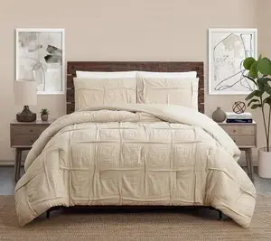 LAUREL & MAYFAIR Riley 3-piece King Comforter S Et - One-color
