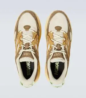 Hoka One One Clifton L Suede Sneakers - Beige
