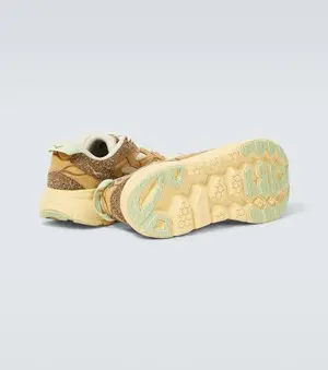 Hoka One One Clifton L Suede Sneakers - Beige