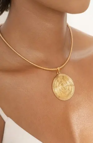 Ettika Disc Pendant Necklace - Gold