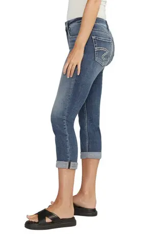 SILVER JEANS CO. Elyse Capri Jeans