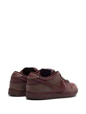 Nike Sb Dunk Low City Of Love Sneakers - Red