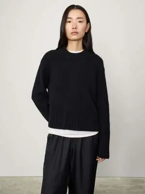 LISA YANG Sony Crewneck Cashmere Sweater - Black