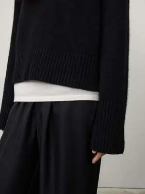 LISA YANG Sony Crewneck Cashmere Sweater