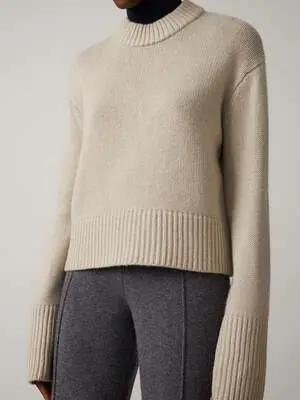 LISA YANG Sony Crewneck Cashmere Sweater