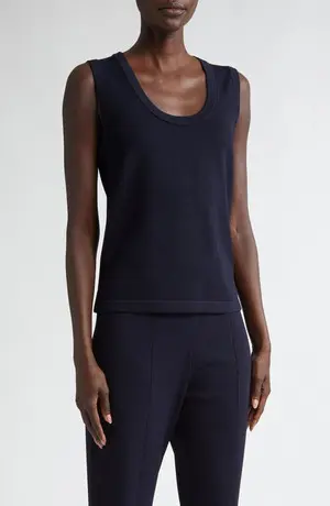 St. John Round Neck Tops