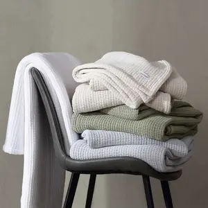 Calvin Klein Honeycomb Cotton Blanket - White