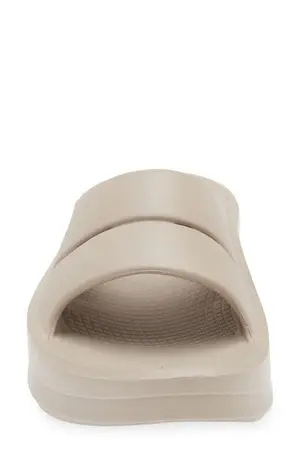 OOFOS Oomega Ooahh Slide Sandal