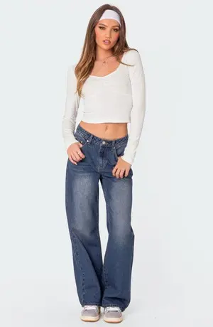 EDIKTED Nat Ruched V-neck Crop Top - White